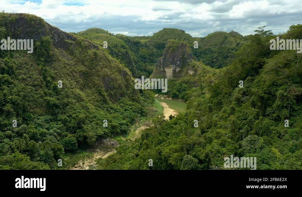 Flying deep Stock Videos & Footage - HD and 4K Video Clips - Alamy