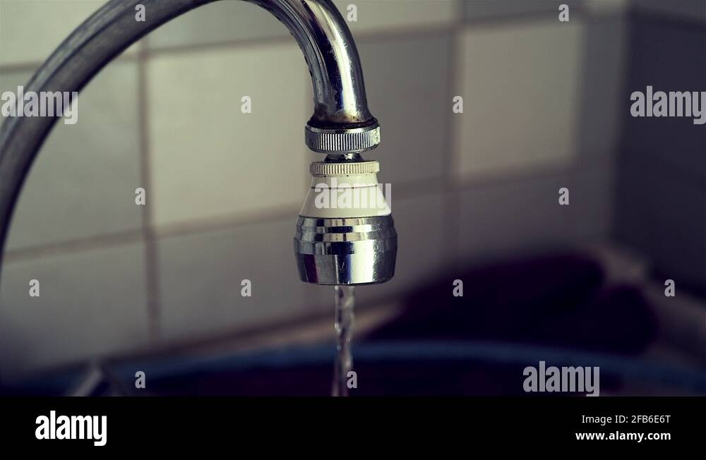 Cleaning dirty tap Stock Videos & Footage - HD and 4K Video Clips - Alamy