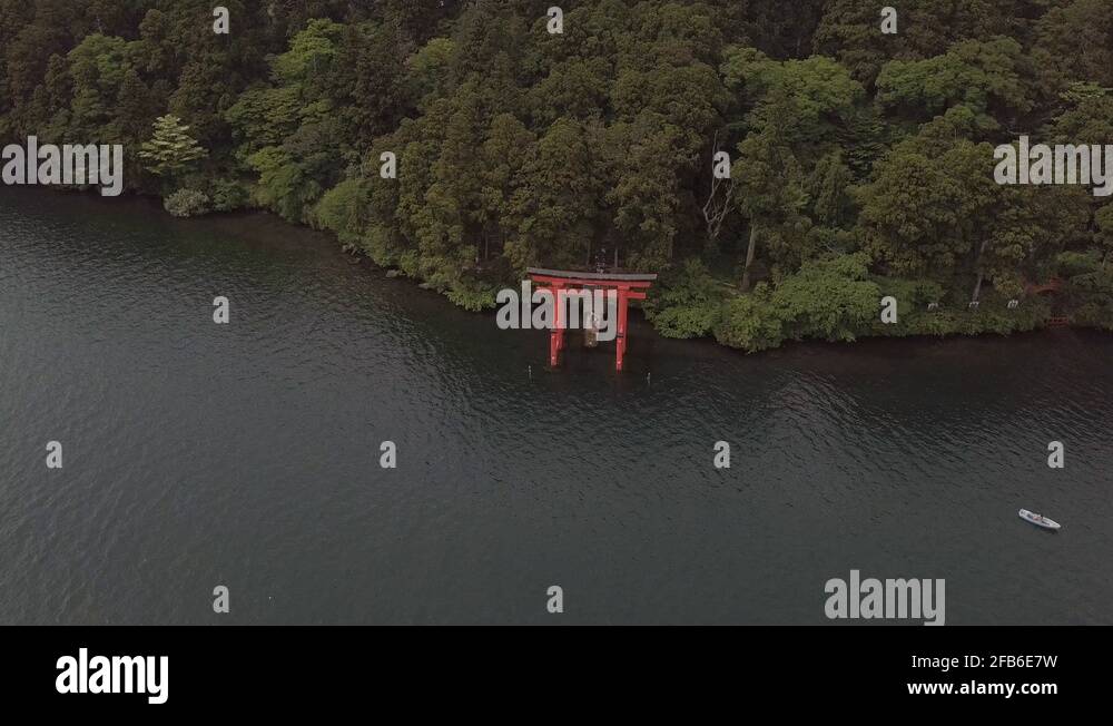 Hakone shrine japan Stock Videos & Footage - HD and 4K Video Clips - Alamy