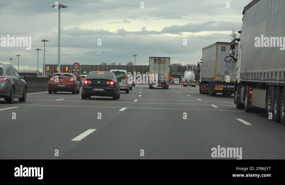 Cars approaching Stock Videos & Footage - HD and 4K Video Clips - Alamy