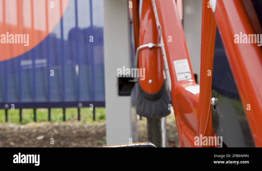 Peddle cycle Stock Videos & Footage - HD and 4K Video Clips - Alamy