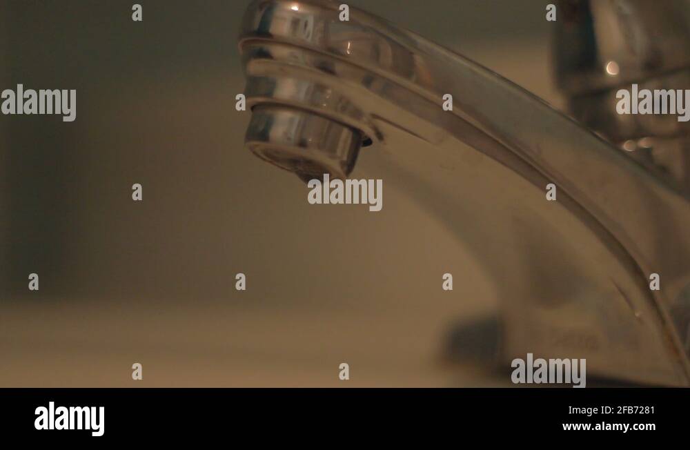 Leaky wood Stock Videos & Footage - HD and 4K Video Clips - Alamy