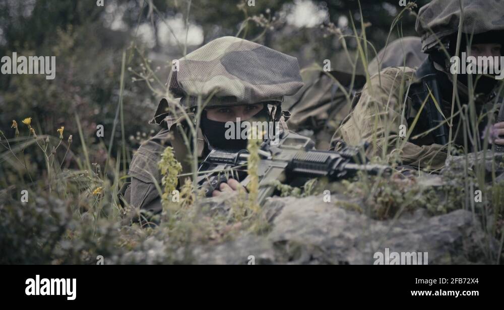 Israeli soldiers in a surveillance and reconnaissance mission using ...