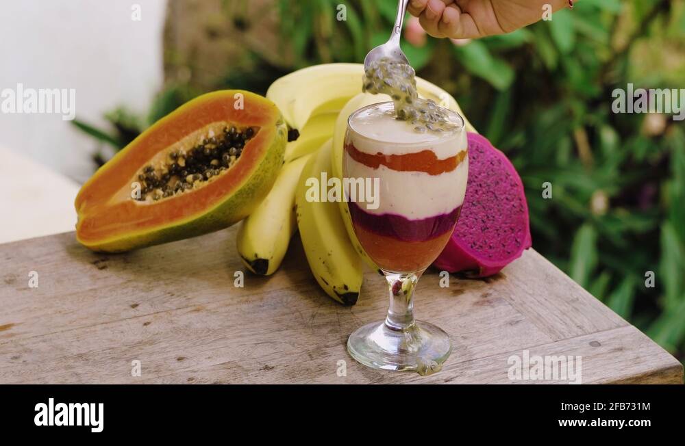 Papaya banana Stock Videos & Footage - HD and 4K Video Clips - Alamy