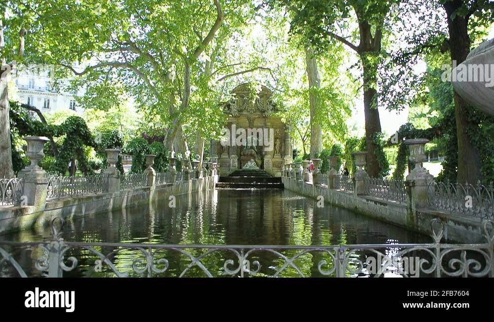 Marie de paris Stock Videos & Footage - HD and 4K Video Clips - Alamy