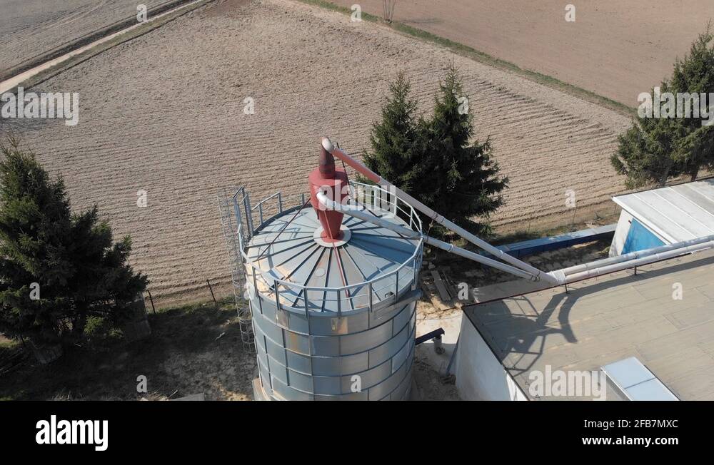 Round silo Stock Videos & Footage - HD and 4K Video Clips - Alamy