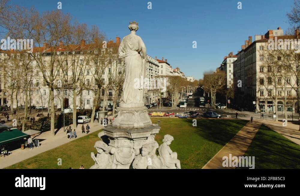 Statue of france Stock Videos & Footage - HD and 4K Video Clips - Alamy