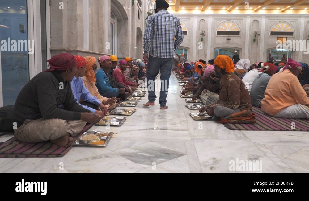 India food gurudwara Stock Videos & Footage - HD and 4K Video Clips - Alamy