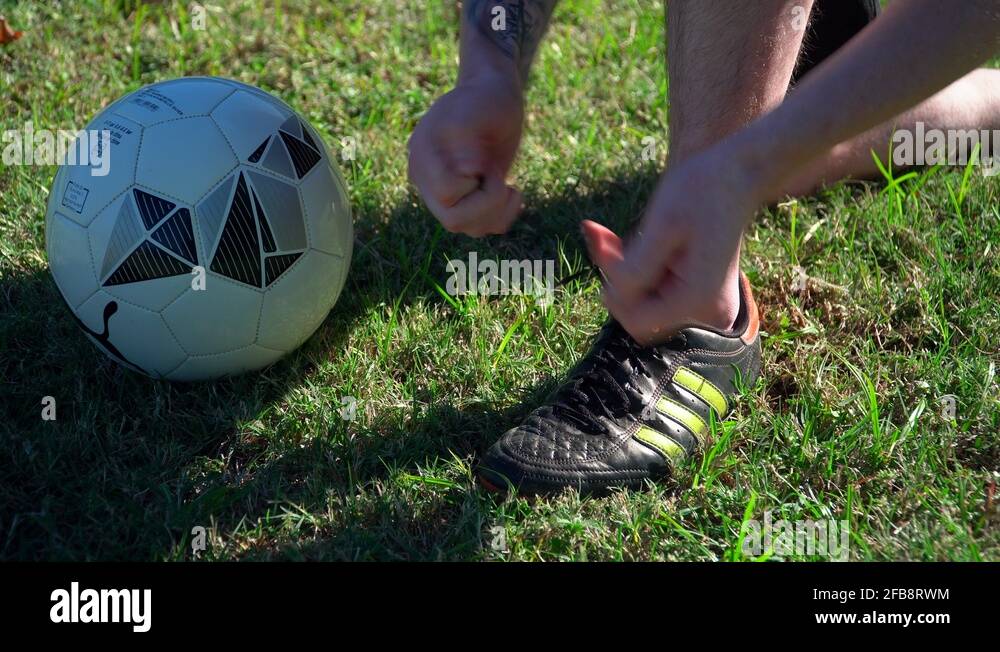 Soccer boot vector Stock Videos & Footage - HD and 4K Video Clips - Alamy