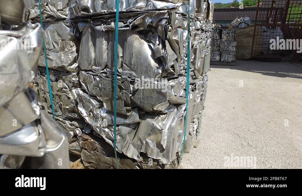 Scrap metal cube Stock Videos & Footage - HD and 4K Video Clips - Alamy