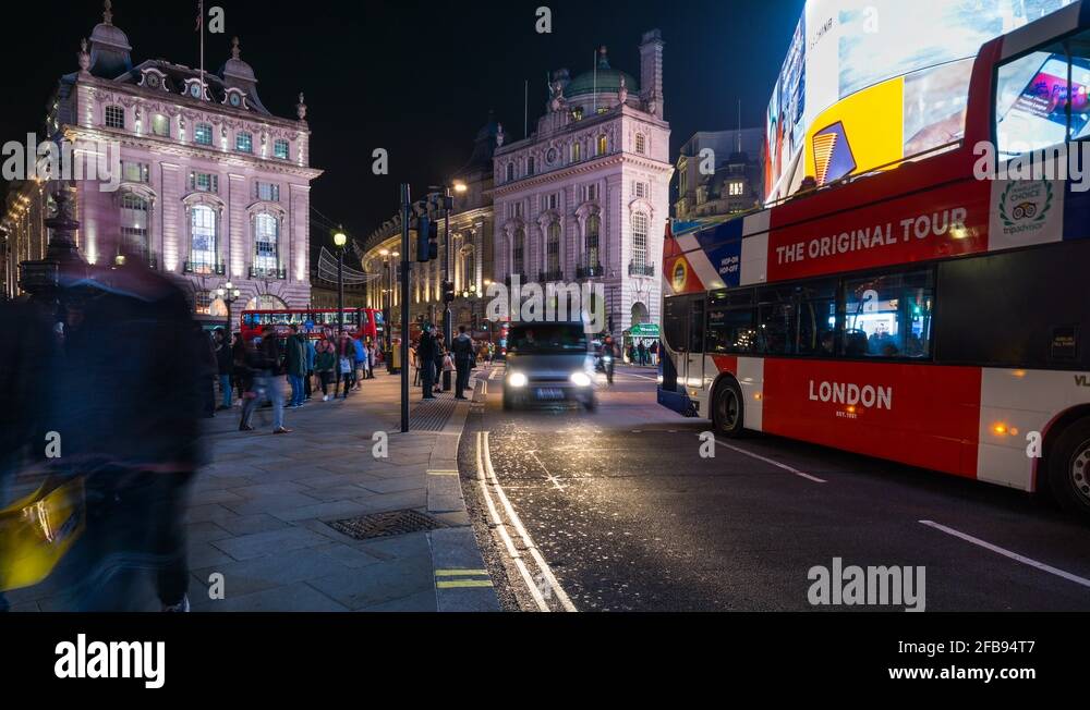 Piccadilly circus night busy Stock Videos & Footage - HD and 4K Video ...