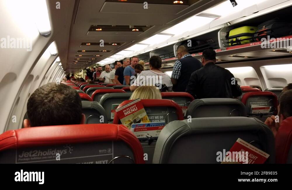 Jet2 in flight Stock Videos & Footage - HD and 4K Video Clips - Alamy