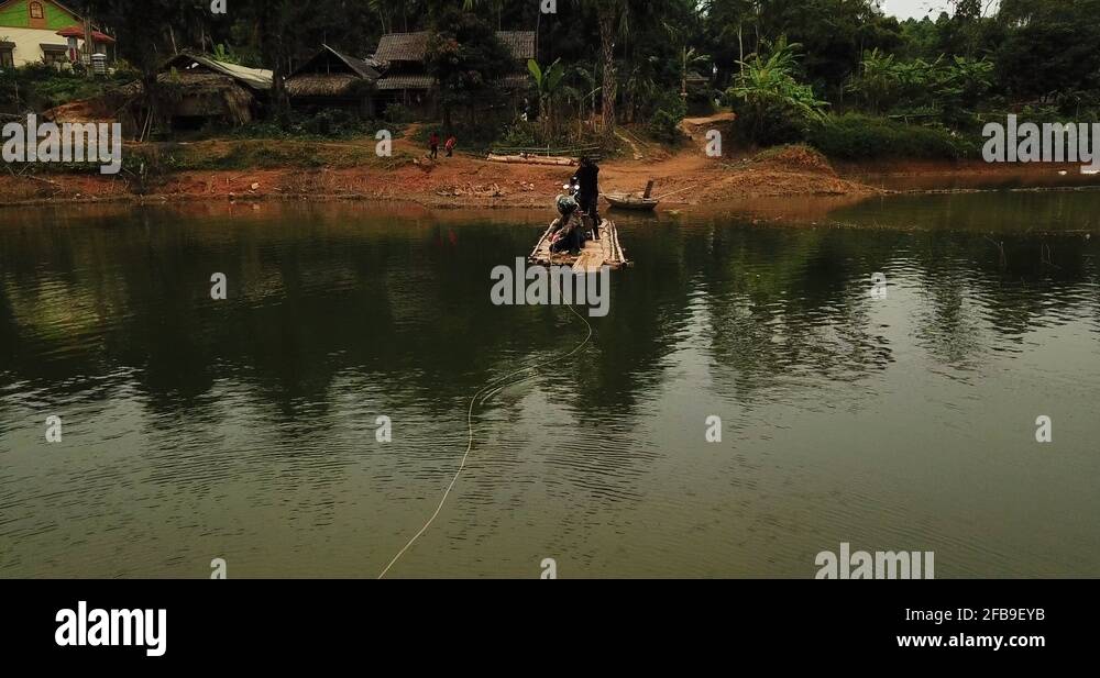 Raft raft Stock Videos & Footage - HD and 4K Video Clips - Alamy