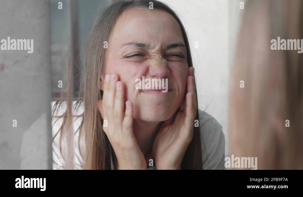 Facial mimic Stock Videos & Footage - HD and 4K Video Clips - Alamy