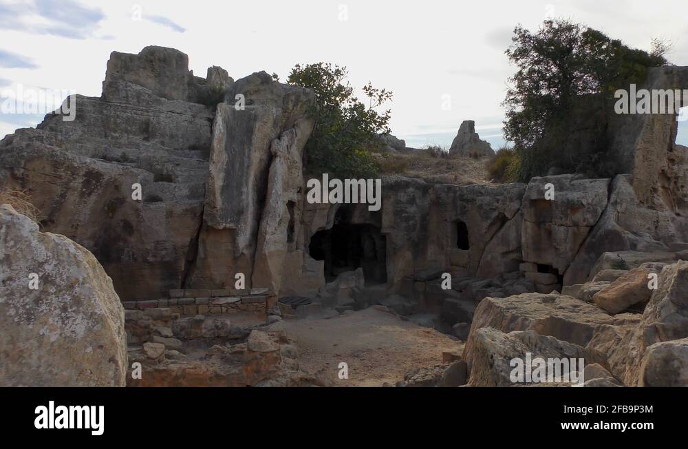 Necropolis tomb Stock Videos & Footage - HD and 4K Video Clips - Alamy