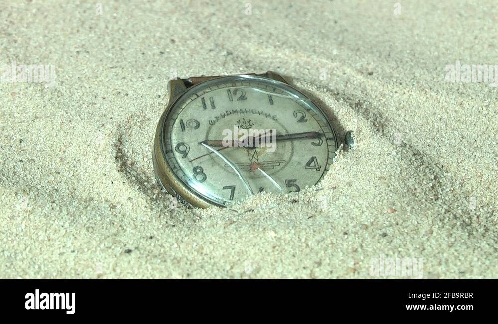 Pocket watch sand Stock Videos & Footage - HD and 4K Video Clips - Alamy