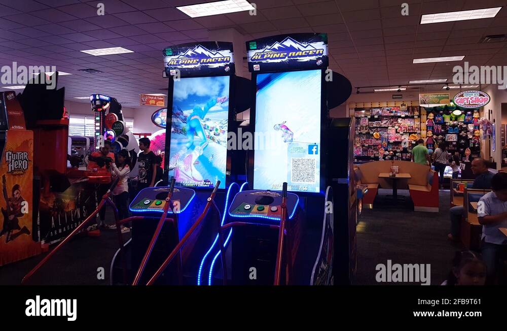 Sky arcade at a Chucke E Cheese's restaurant Stock Video Footage - Alamy