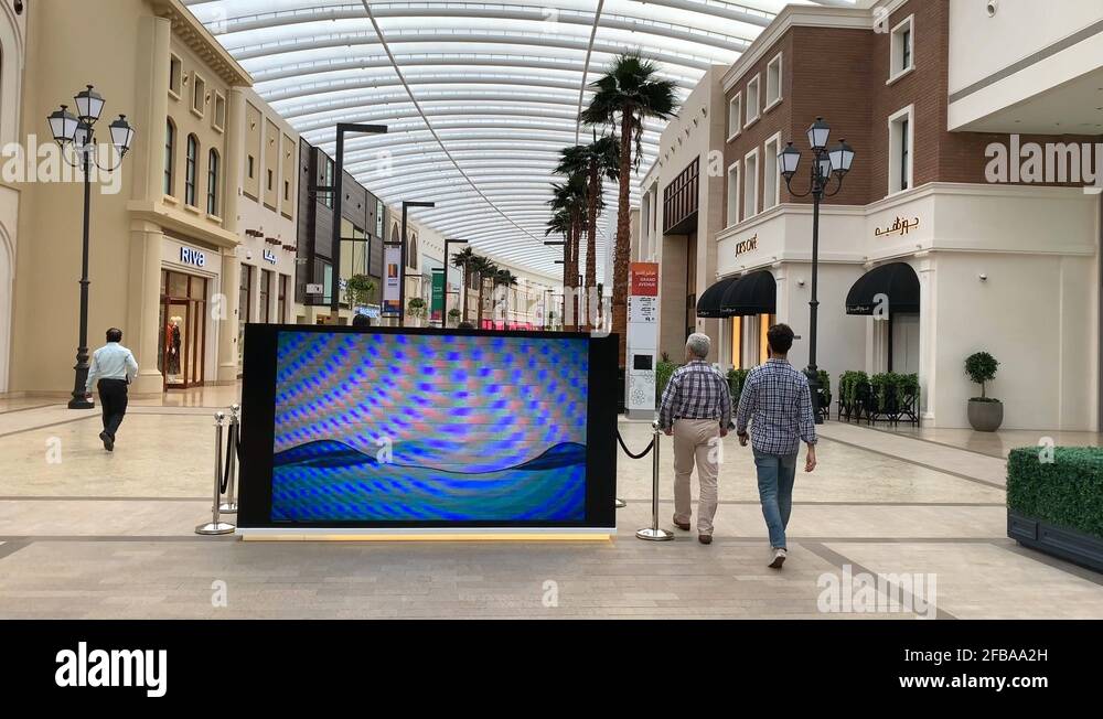 Outside shopping mall with palm trees Stock Videos & Footage - HD and ...