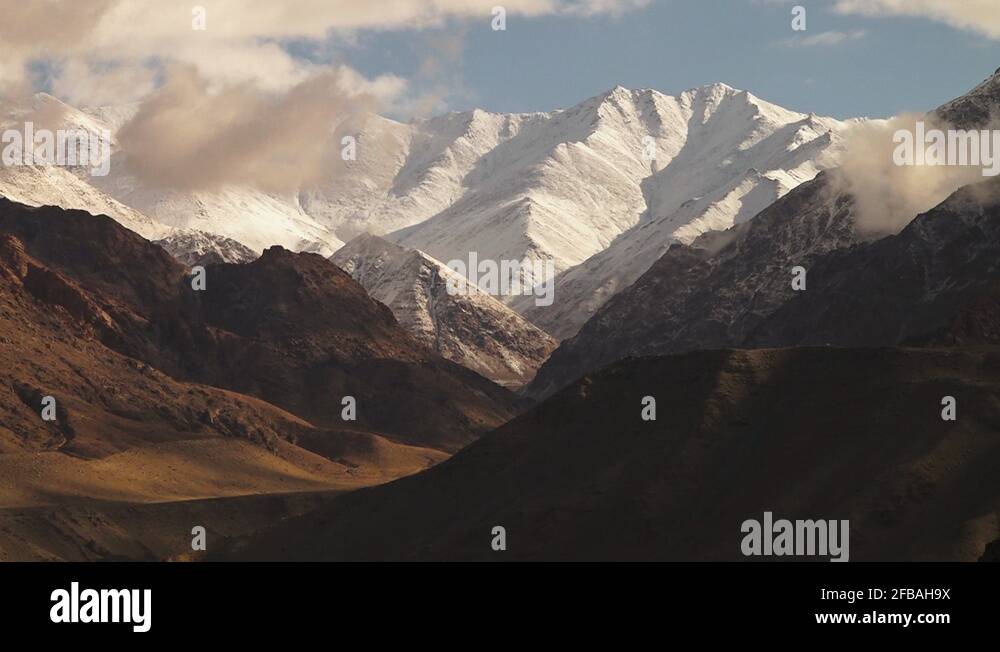 Himalayas ranges Stock Videos & Footage - HD and 4K Video Clips - Alamy