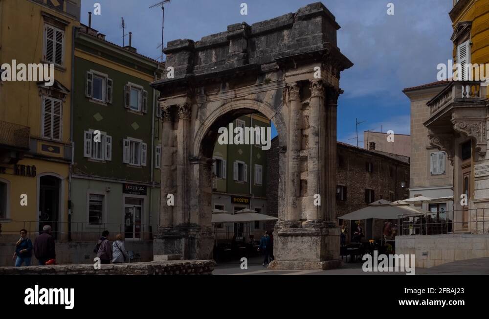 Triumphal Arch of the Sergi. The Golden Gate. Entrance to Pula city ...