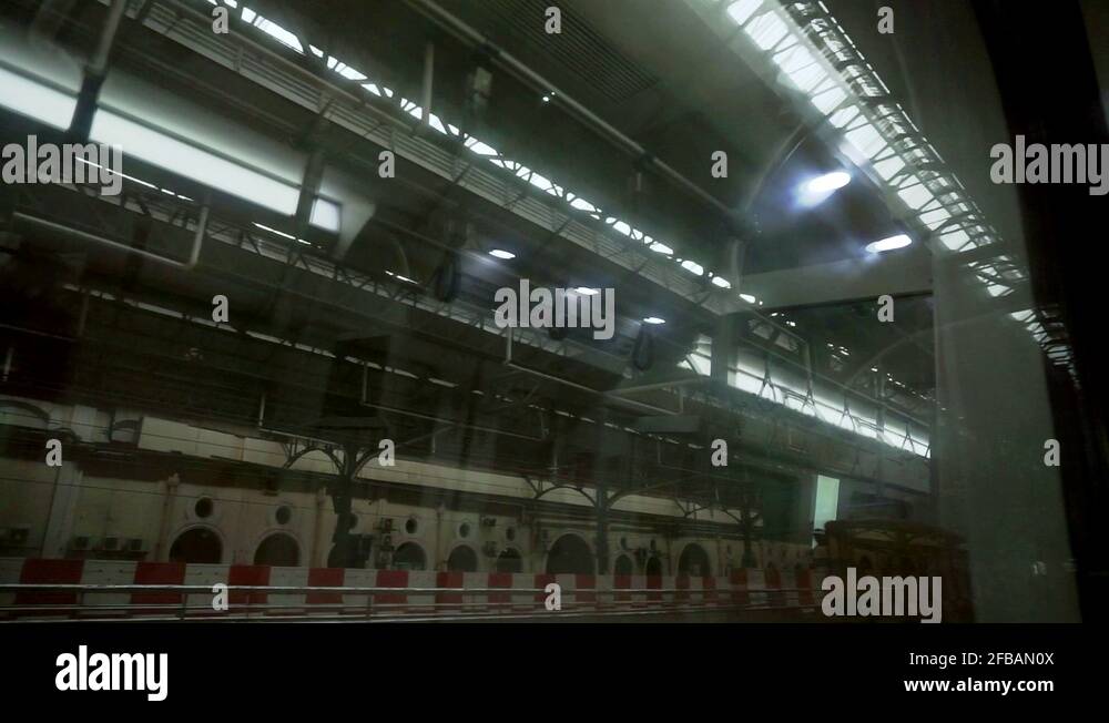 Train outside view Stock Videos & Footage - HD and 4K Video Clips - Alamy