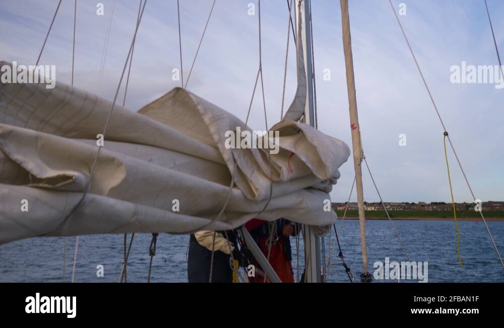 Hoisted sail Stock Videos & Footage - HD and 4K Video Clips - Alamy