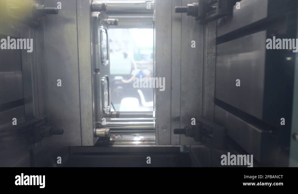 Injection mechanism Stock Videos & Footage - HD and 4K Video Clips - Alamy