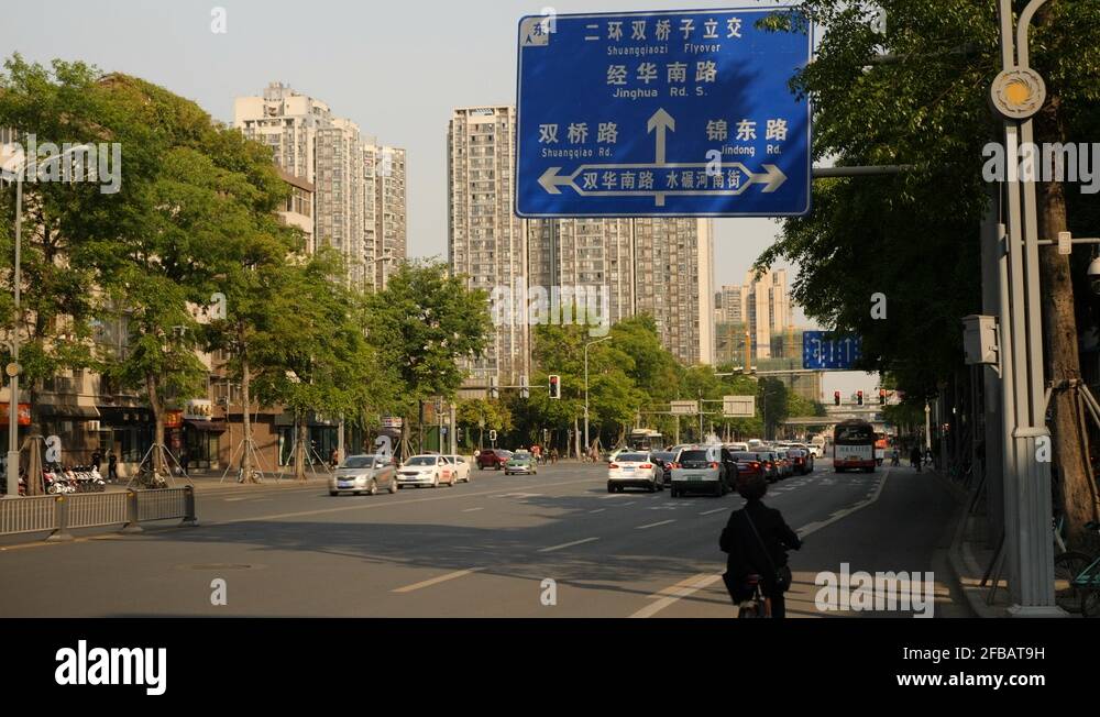 Wide road sign Stock Videos & Footage - HD and 4K Video Clips - Alamy