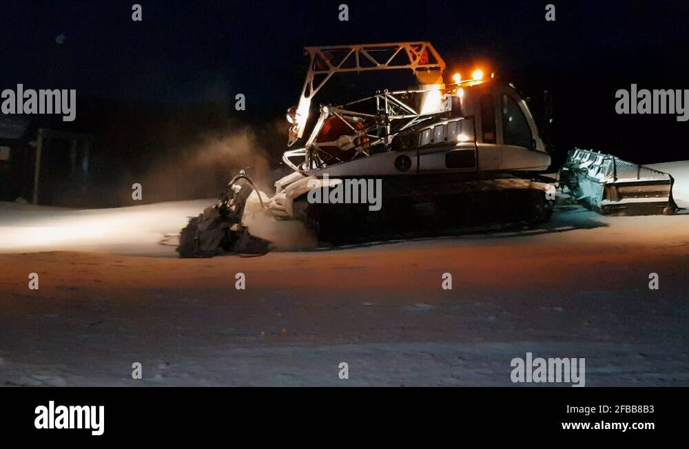 Piste machine Stock Videos & Footage - HD and 4K Video Clips - Alamy