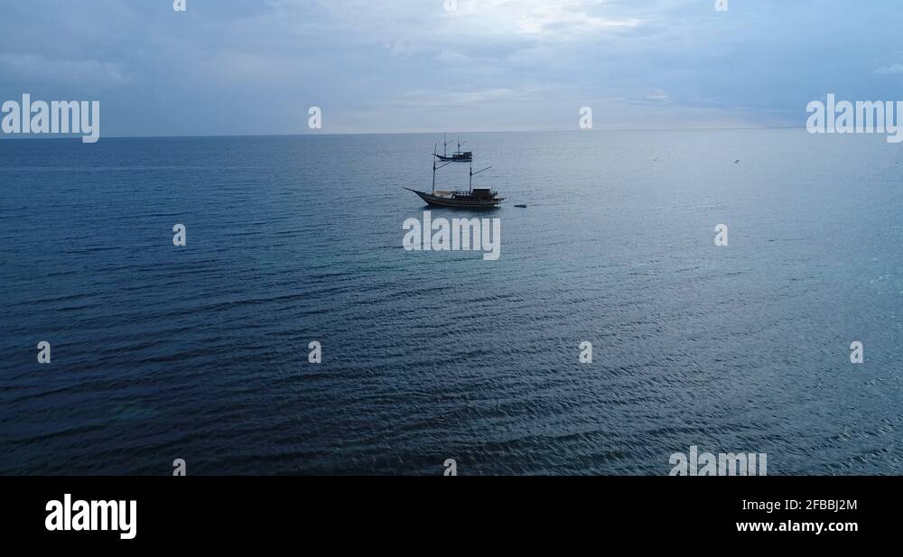 Lean in Stock Videos & Footage - HD and 4K Video Clips - Alamy