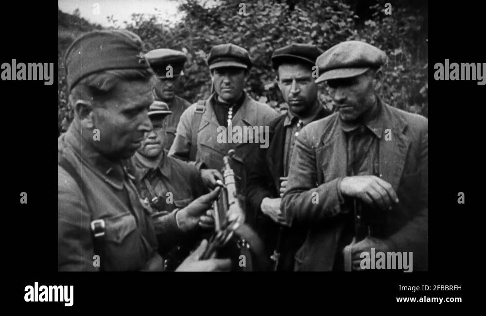 Russian Soldier Gun Stock Videos And Footage Hd And 4k Video Clips Alamy