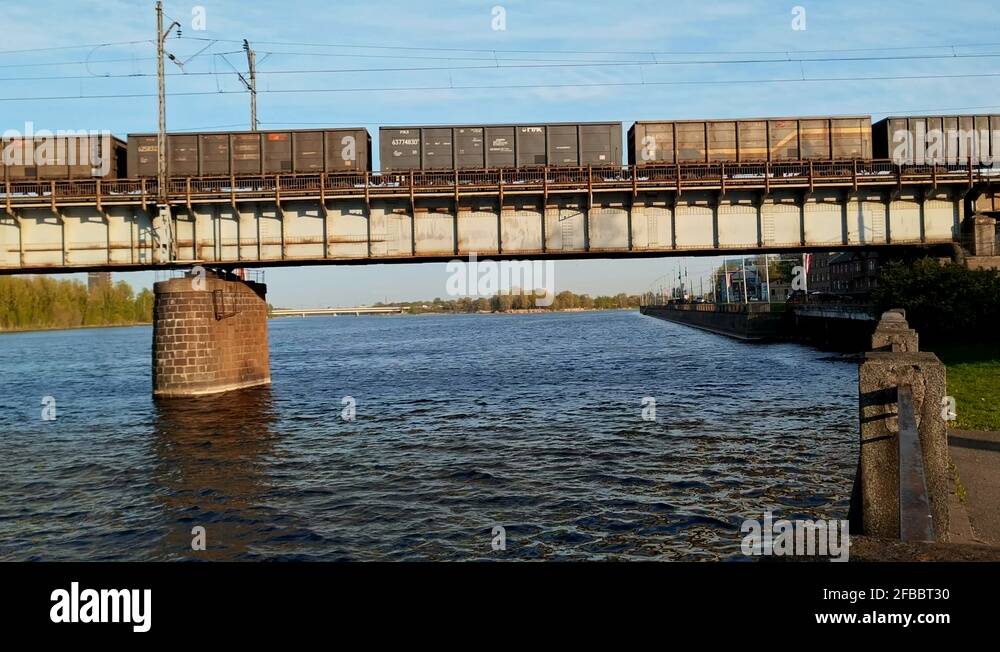 Iconic railroad train Stock Videos & Footage - HD and 4K Video Clips ...