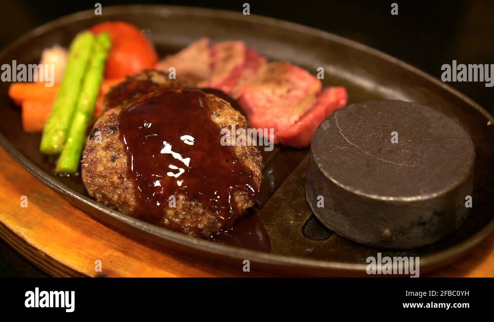 Hamburger wagyu Stock Videos & Footage - HD and 4K Video Clips - Alamy
