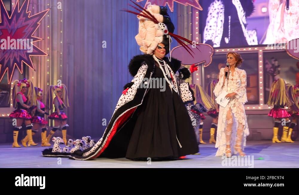 Gala costume Stock Videos & Footage - HD and 4K Video Clips - Alamy