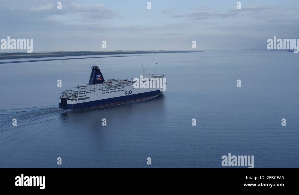 Humber ferry crossing Stock Videos & Footage - HD and 4K Video Clips ...
