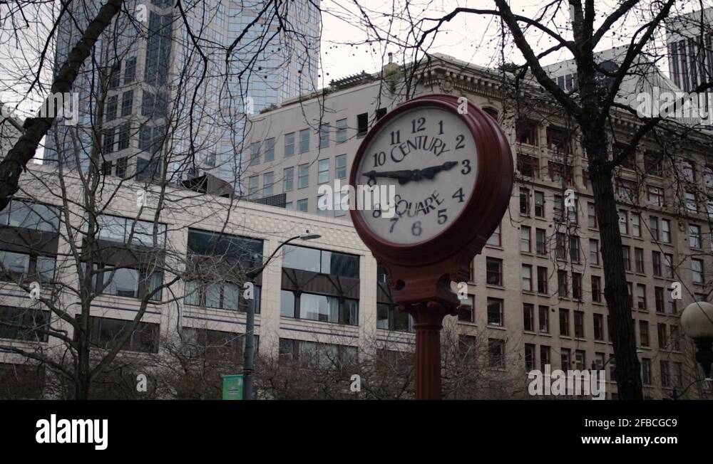 Seattle clock Stock Videos & Footage - HD and 4K Video Clips - Alamy