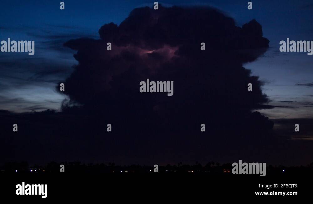 Dramatic effects Stock Videos & Footage - HD and 4K Video Clips - Alamy