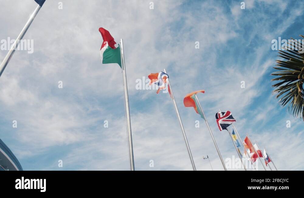Flags flying flag Stock Videos & Footage - HD and 4K Video Clips - Alamy