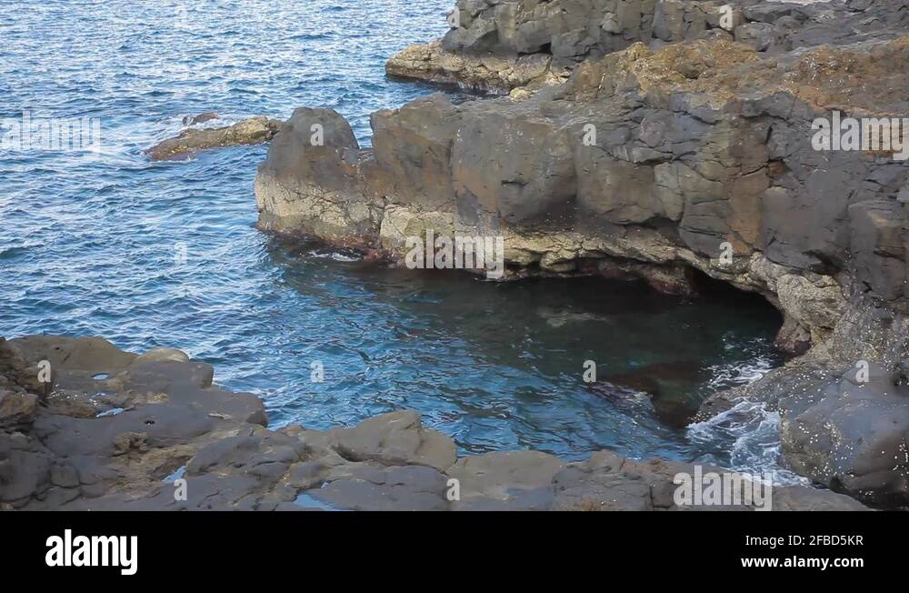 Black basalt beach Stock Videos & Footage - HD and 4K Video Clips - Alamy