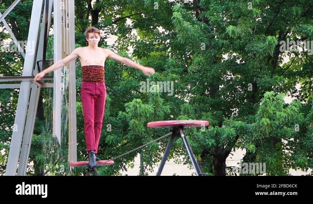 Tightrope acrobat Stock Videos & Footage - HD and 4K Video Clips - Alamy