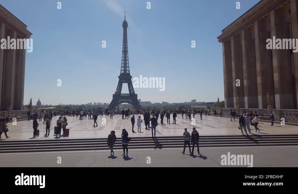 Esplanade square Stock Videos & Footage - HD and 4K Video Clips - Alamy