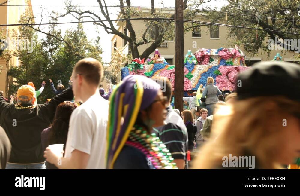 People at parade Stock Videos & Footage - HD and 4K Video Clips - Alamy