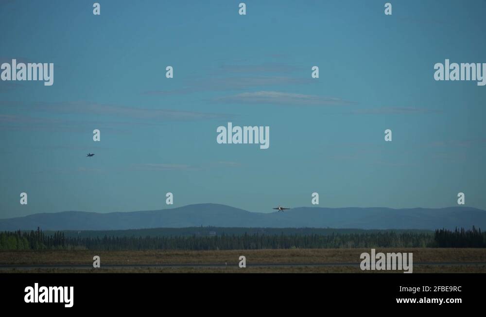 Super hornets Stock Videos & Footage - HD and 4K Video Clips - Alamy