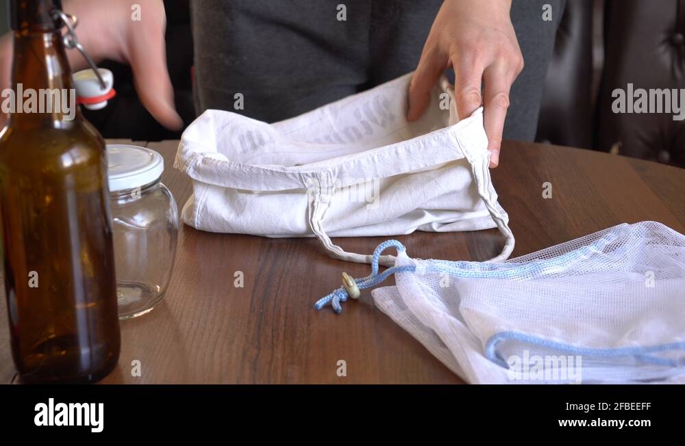 Woman going into a shop Stock Videos & Footage - HD and 4K Video Clips ...