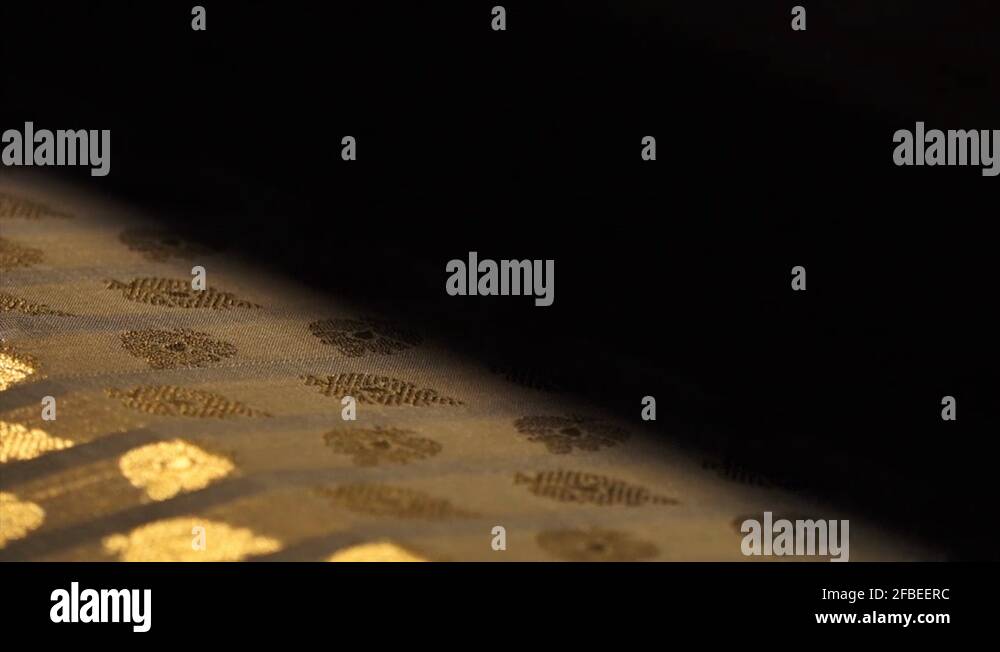 Handloom weaving Stock Videos & Footage - HD and 4K Video Clips - Alamy