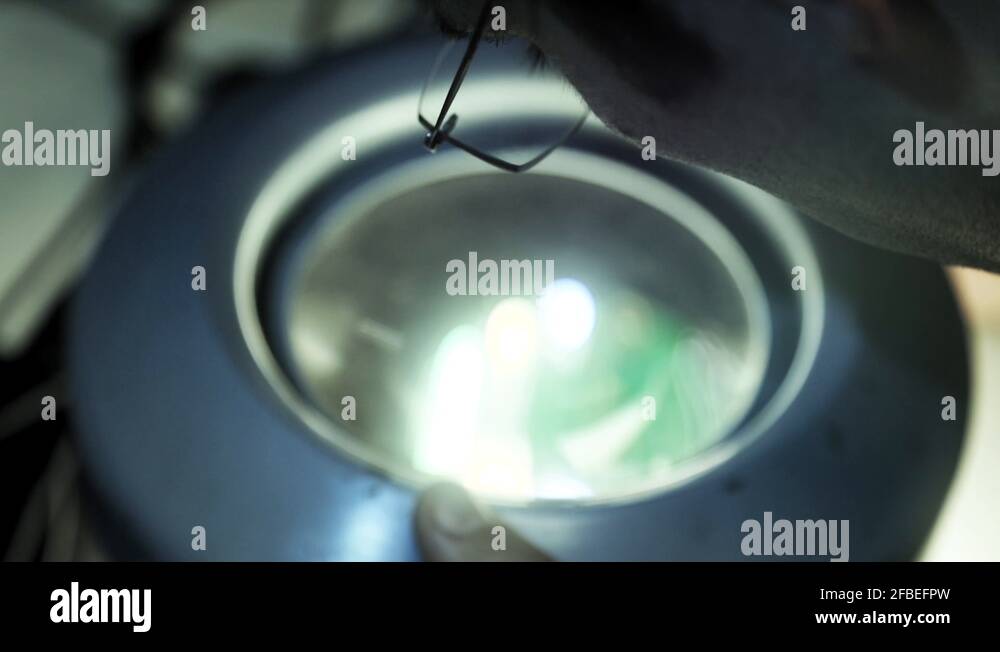 Glass transistor Stock Videos & Footage - HD and 4K Video Clips - Alamy