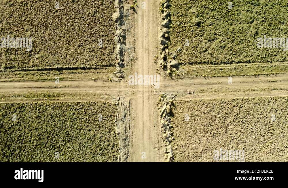 Intersecting pathway Stock Videos & Footage - HD and 4K Video Clips - Alamy