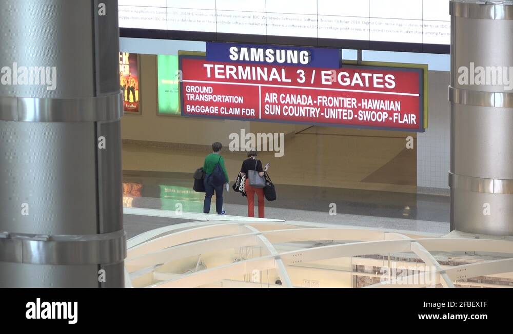 3 terminal Stock Videos & Footage - HD and 4K Video Clips - Alamy