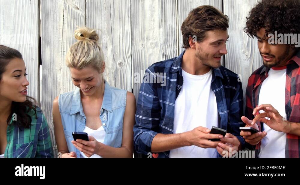 Teens hanging Stock Videos & Footage - HD and 4K Video Clips - Alamy