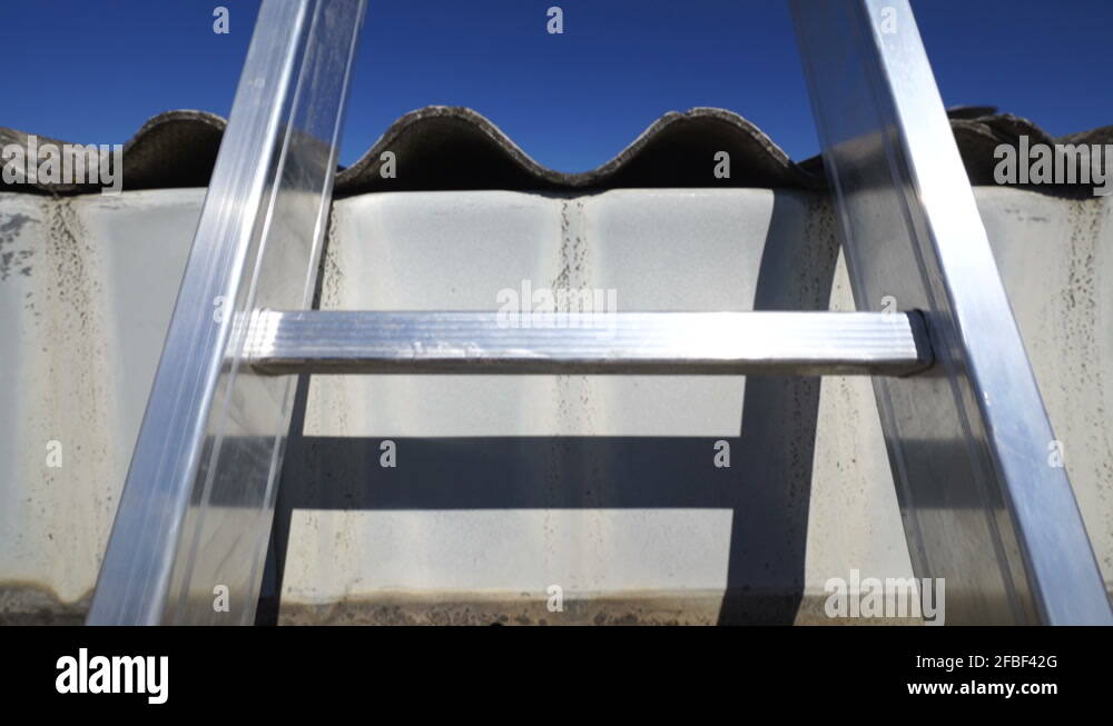 Extendable ladder Stock Videos & Footage - HD and 4K Video Clips - Alamy